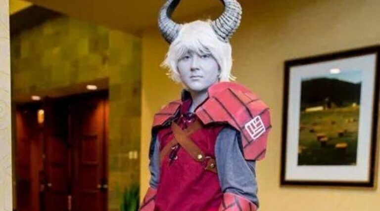 Horns to Wigs: Cosplay Tutorial - But Why Tho?